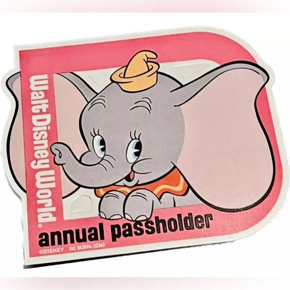 Disney | Other | 223 Walt Disney World Annual Passholder Dumbo Magnet ...